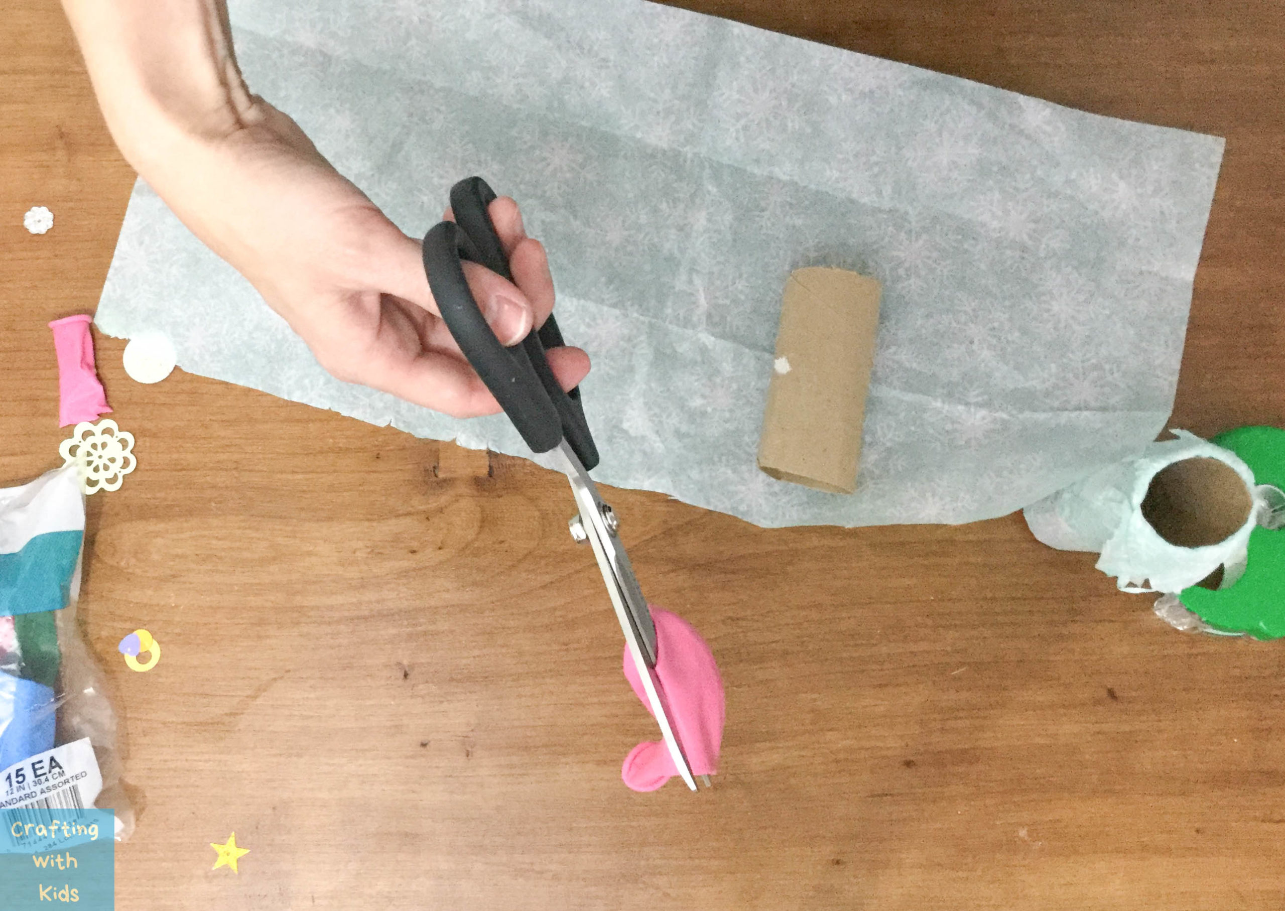 Easy Confetti Popper or Confetti Cannon for New Years