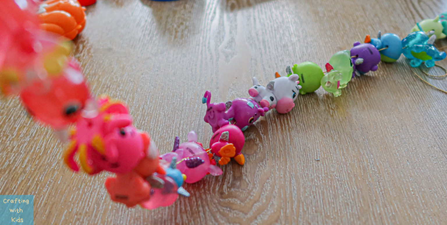 Make Your Own Hatchimal Necklace with the CollEGGtible Hatchimals