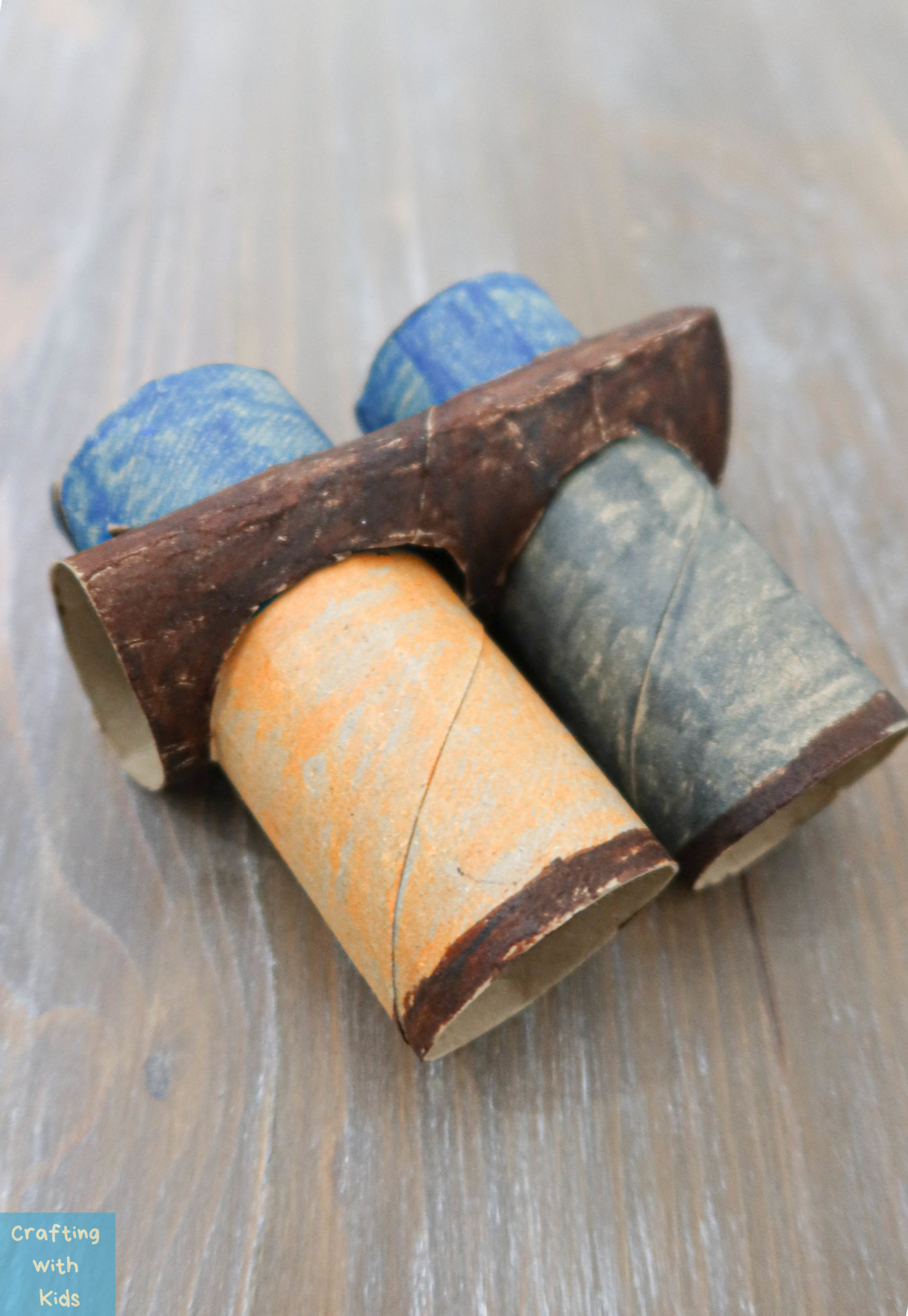 Toilet Paper Roll Binoculars with only Three Materials