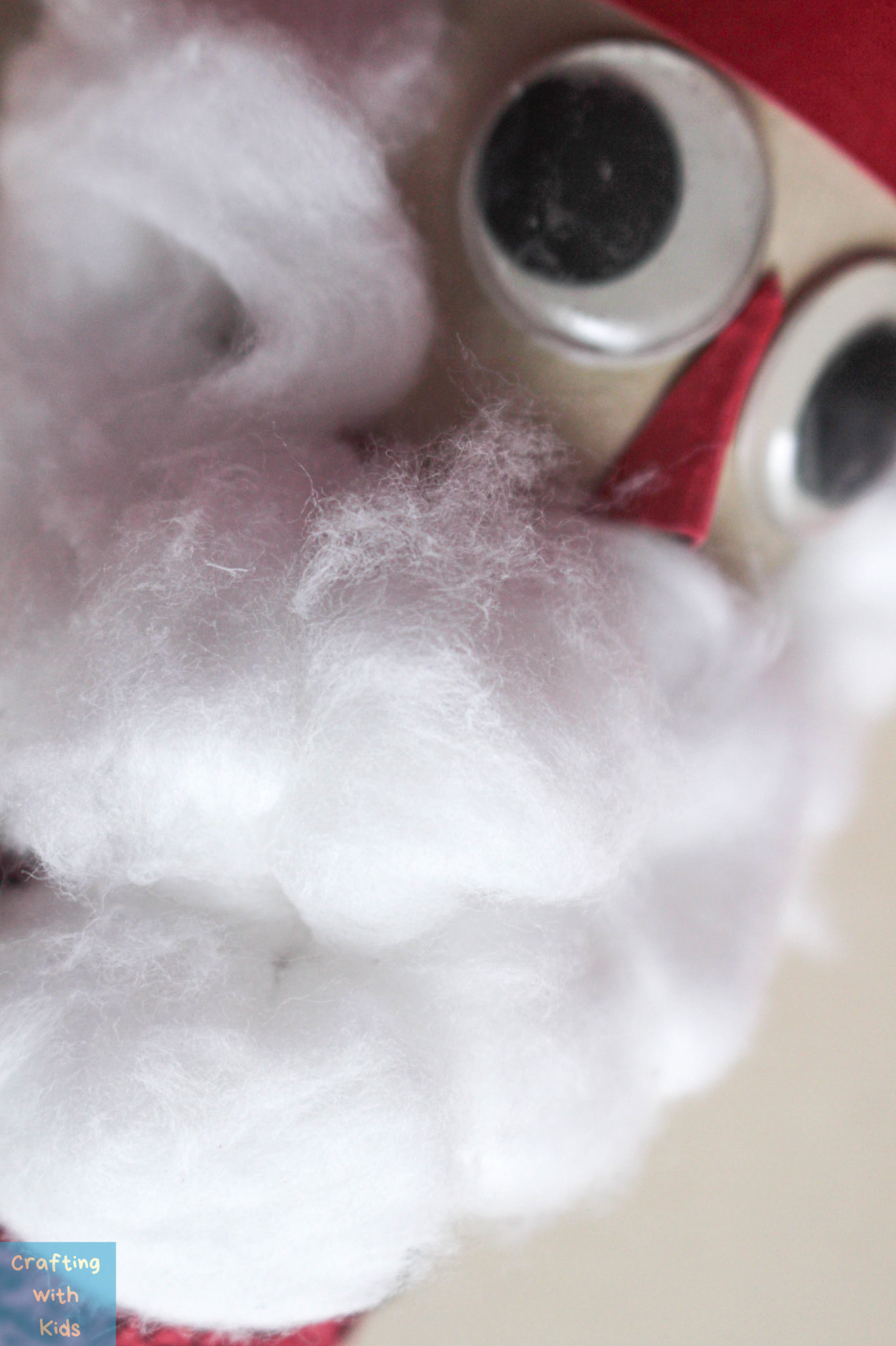 Toilet Paper Roll Santa Claus for an Easy Christmas Craft