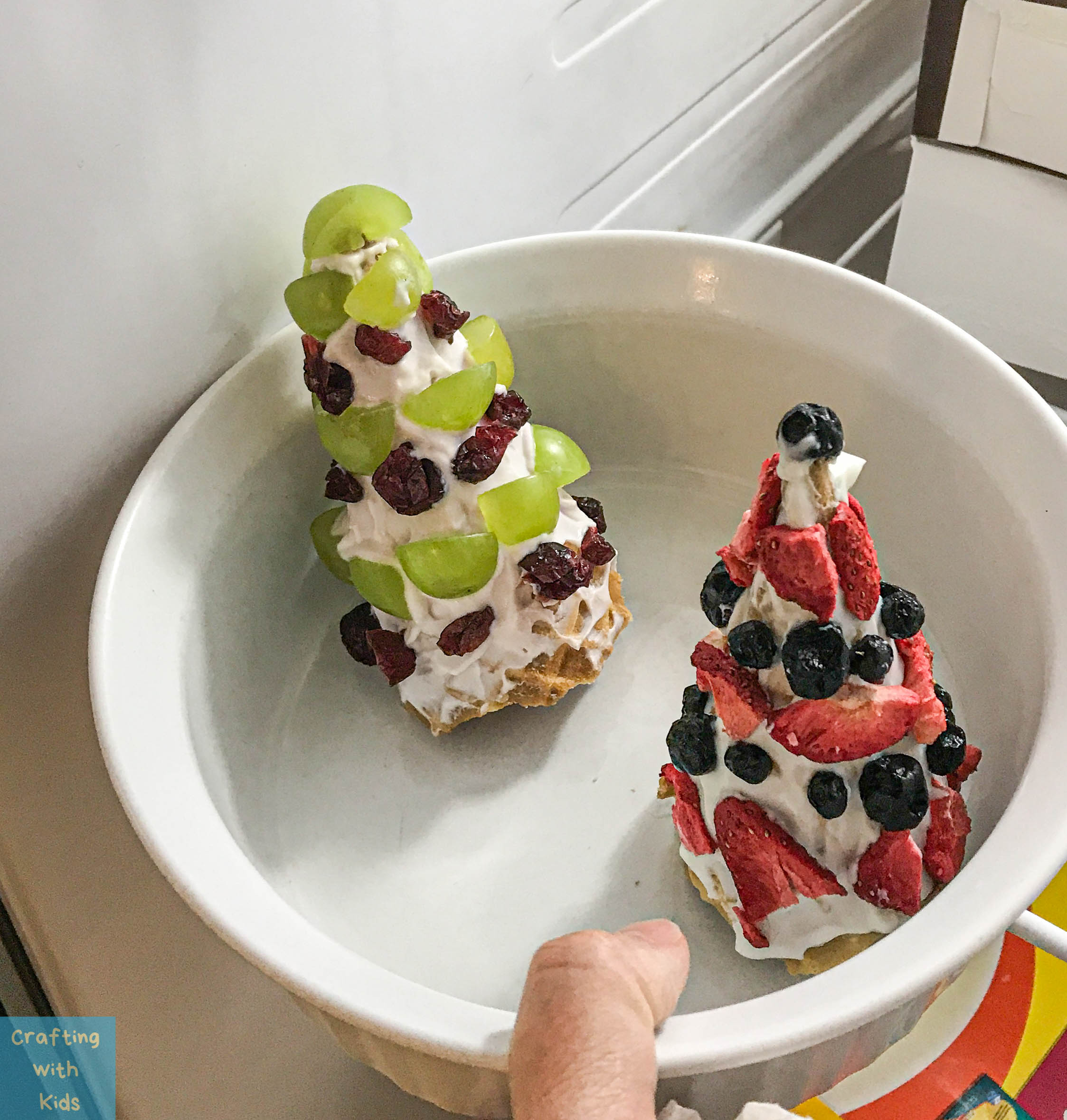 Healthy Edible Christmas Trees with Greek Yogurt and Fruit