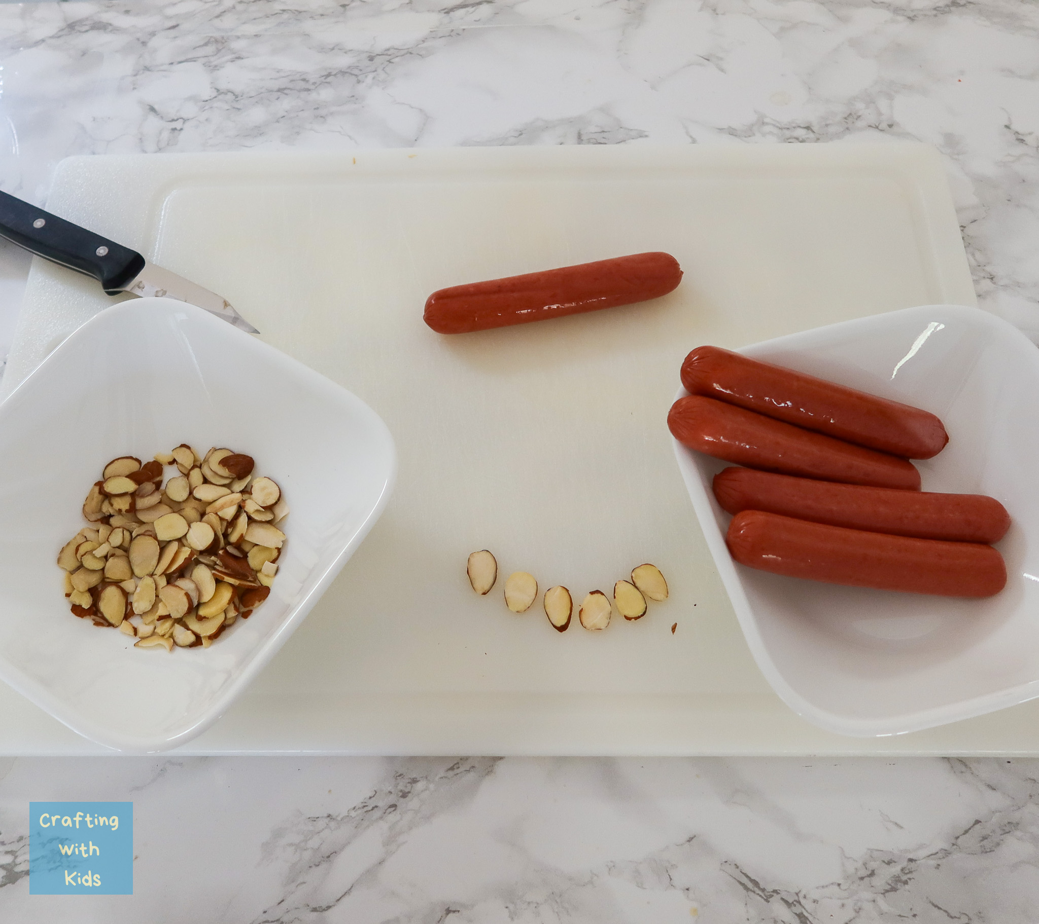 Halloween Finger Hotdogs for a Fun Kids Halloween Treat