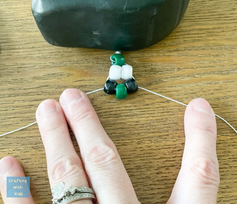 How to Make a Bead Lizard