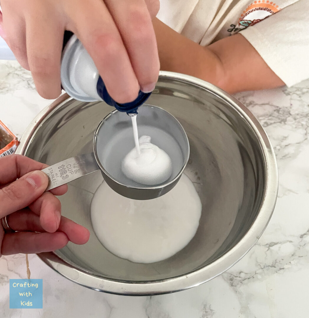 How to Make Fluffy Slime with Shaving Cream