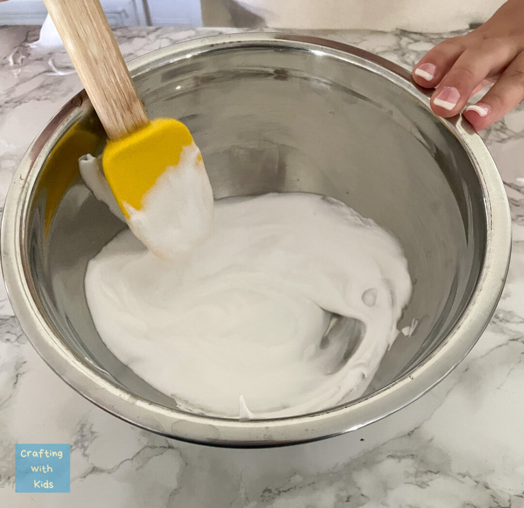 How to Make Fluffy Slime with Shaving Cream