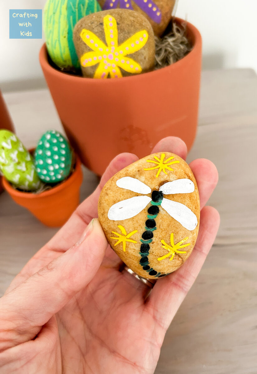Easy Flower Painted Rocks