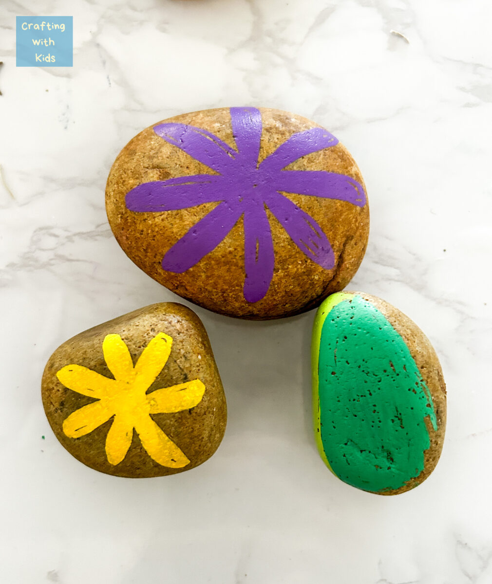 Easy Flower Painted Rocks